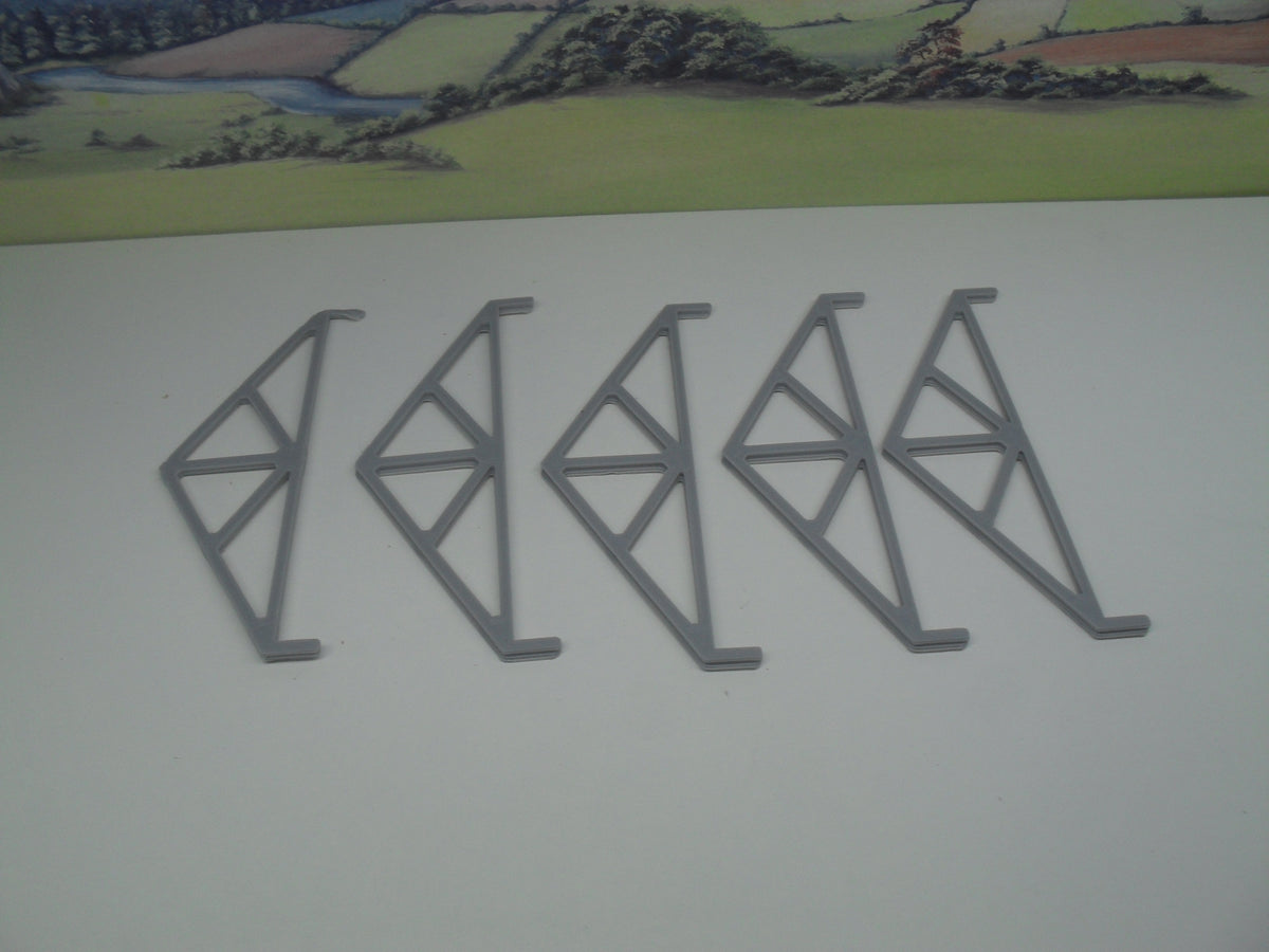 New No.6 OO gauge roof trusses (5) unpainted. – Rhuddlan Models